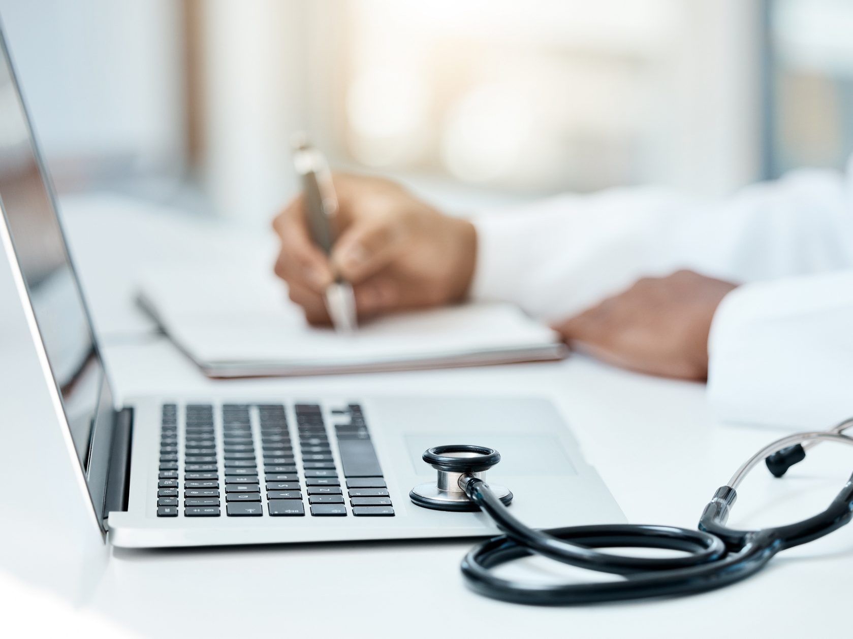 Scarborough doctor overbilled OHIP for more than $125,000 | Toronto Sun