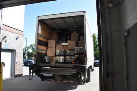 Man charged after $1M in stolen Shoppers Drug Mart items found in Peel ...