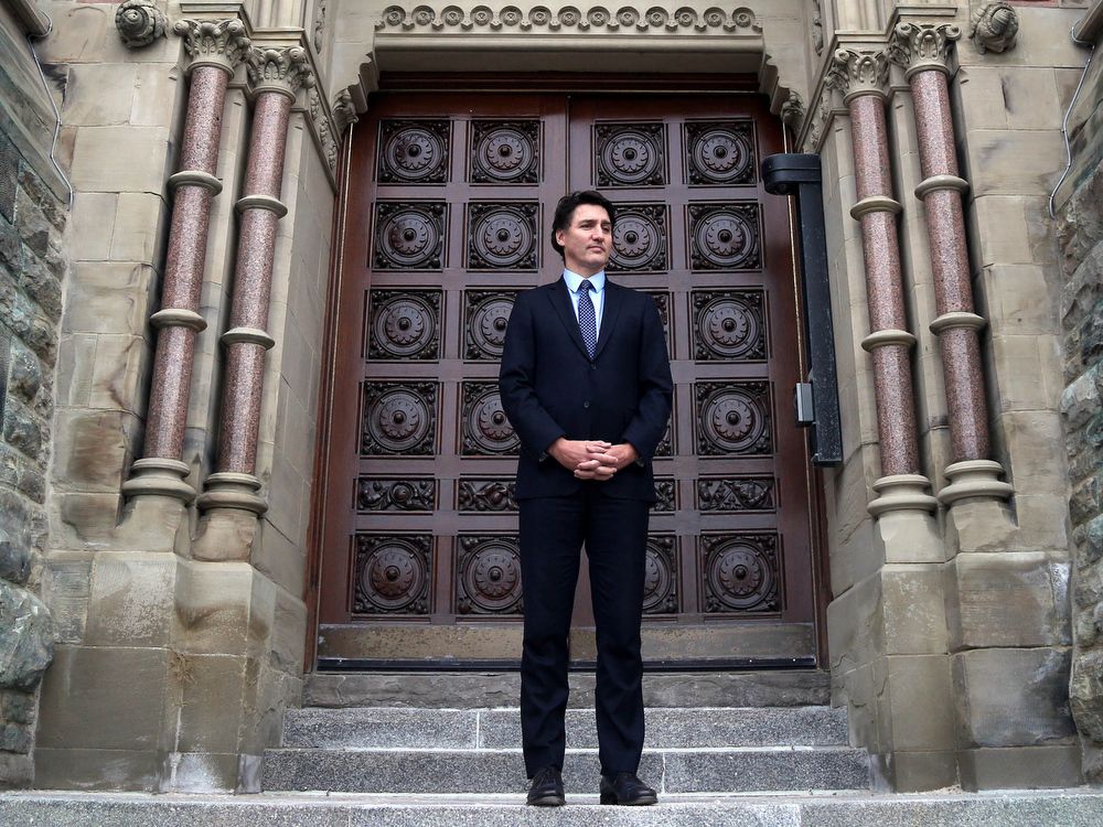 CANADIAN JOBS: Private sector slows, civil service grows under Trudeau ...