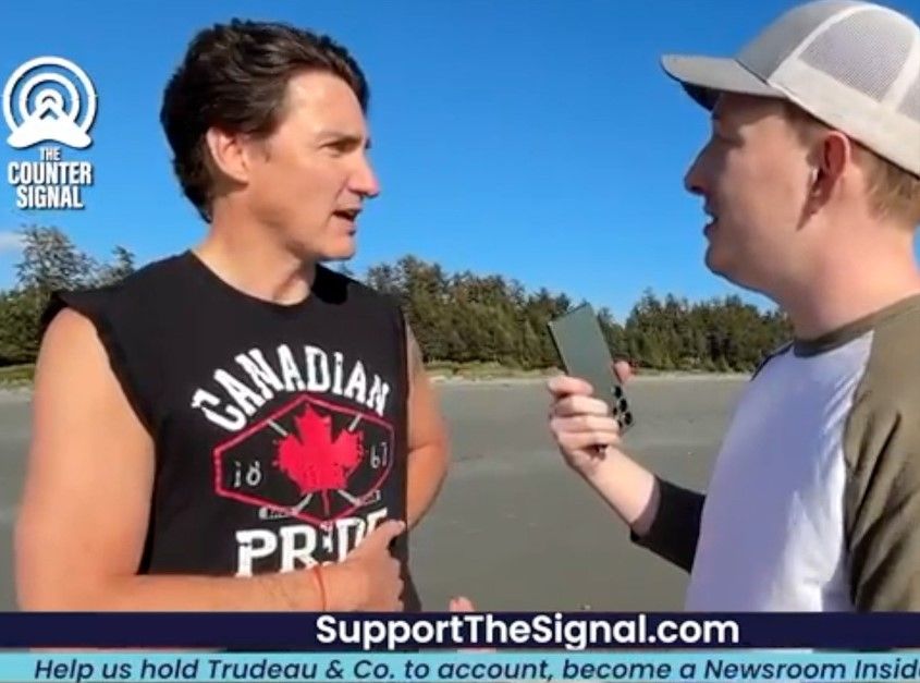 Journalist catches up with Trudeau at Tofino beach | Toronto Sun