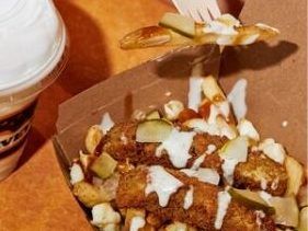 Harvey's bringing back Pickle Pickle Poutine with a twist | Toronto Sun