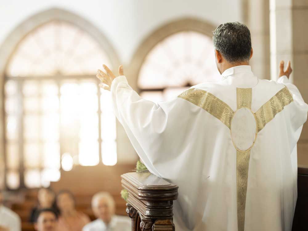 DEAR ABBY: Church leader lies about infidelity | Toronto Sun