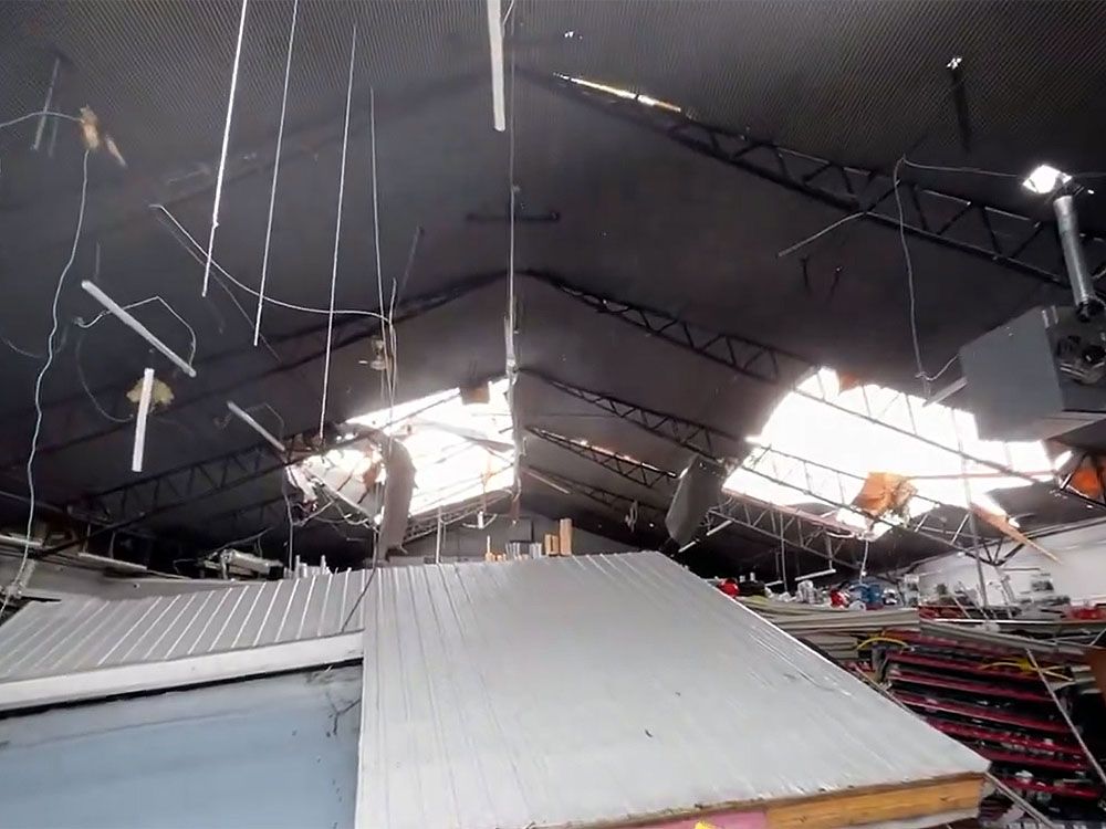 Ontario Home Hardware severely damaged by potential tornado | Toronto Sun