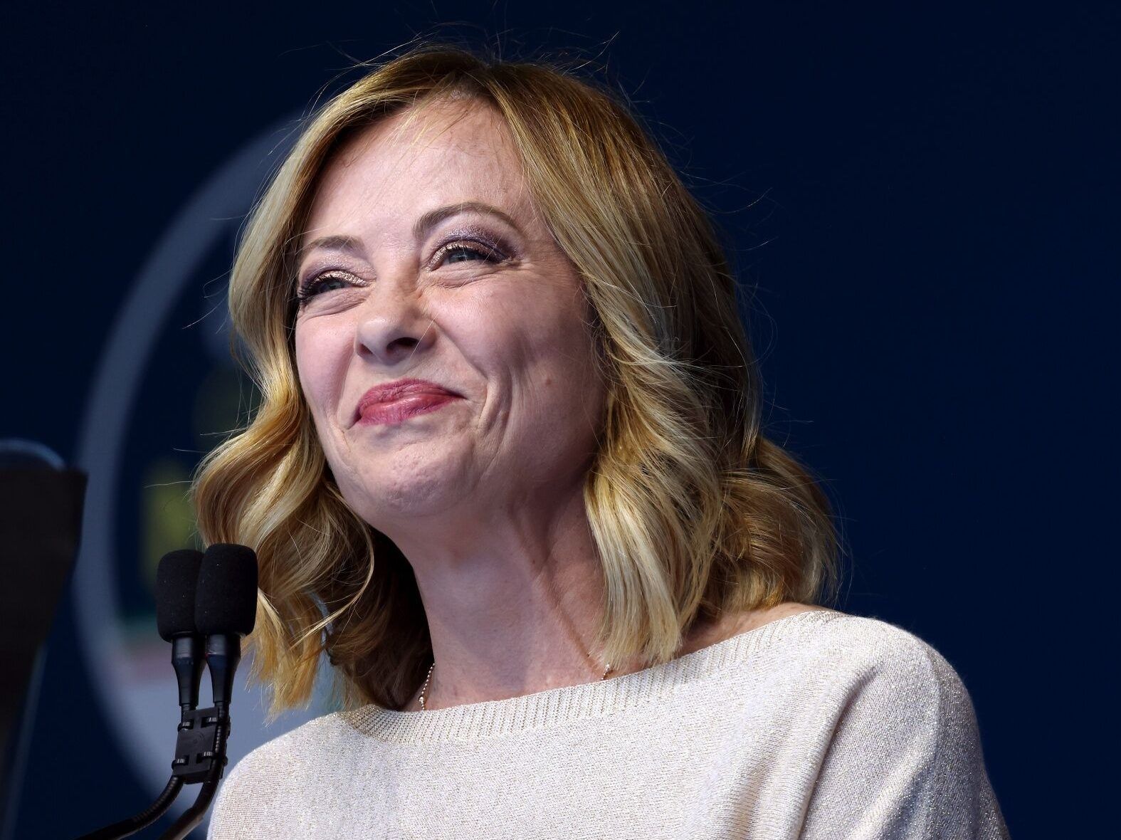 Elon Musk can’t hide his admiration for Italian PM Meloni | Toronto Sun