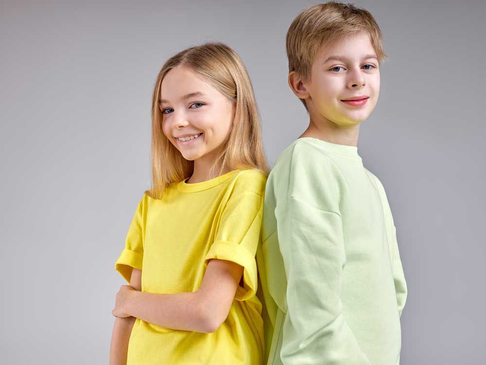 DEAR ABBY: Grandmother showers only one child with affection | Toronto Sun