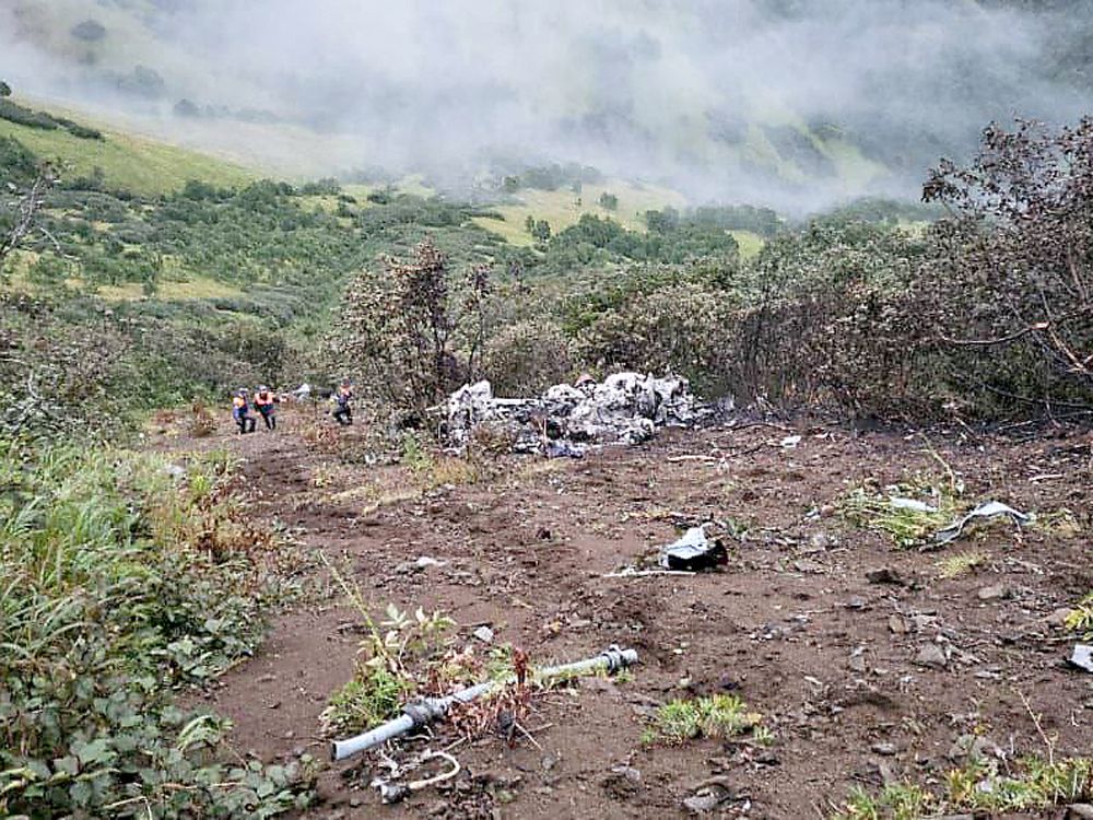 Wreckage of helicopter missing in Russia located and 17 bodies found ...