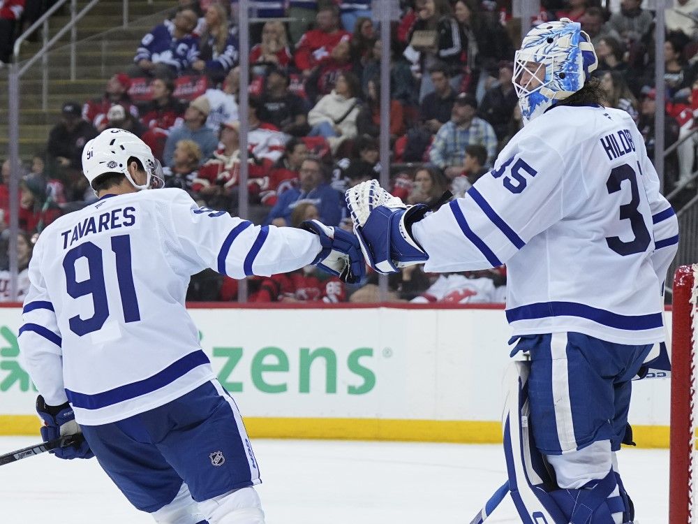 Colin and Justin: How to tame an over-sized bedroom | Toronto Sun