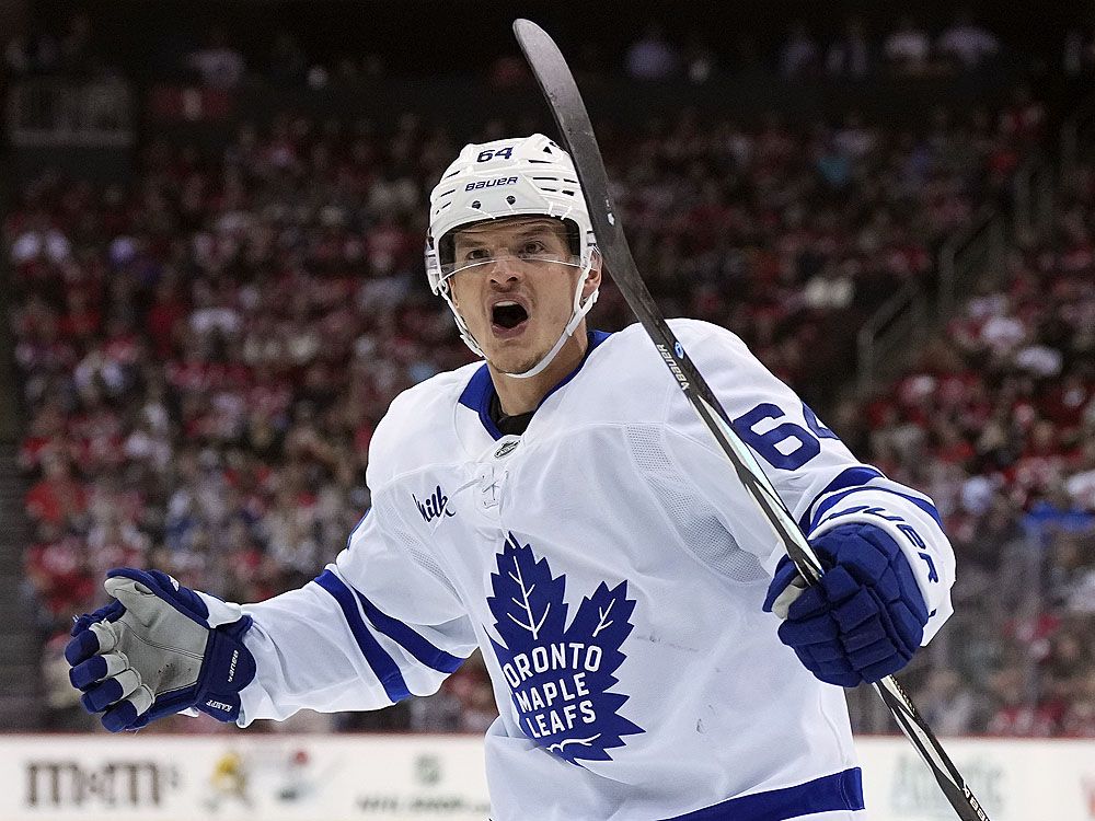 David Kampf added to lengthy list of absentees, Matthews still out ...