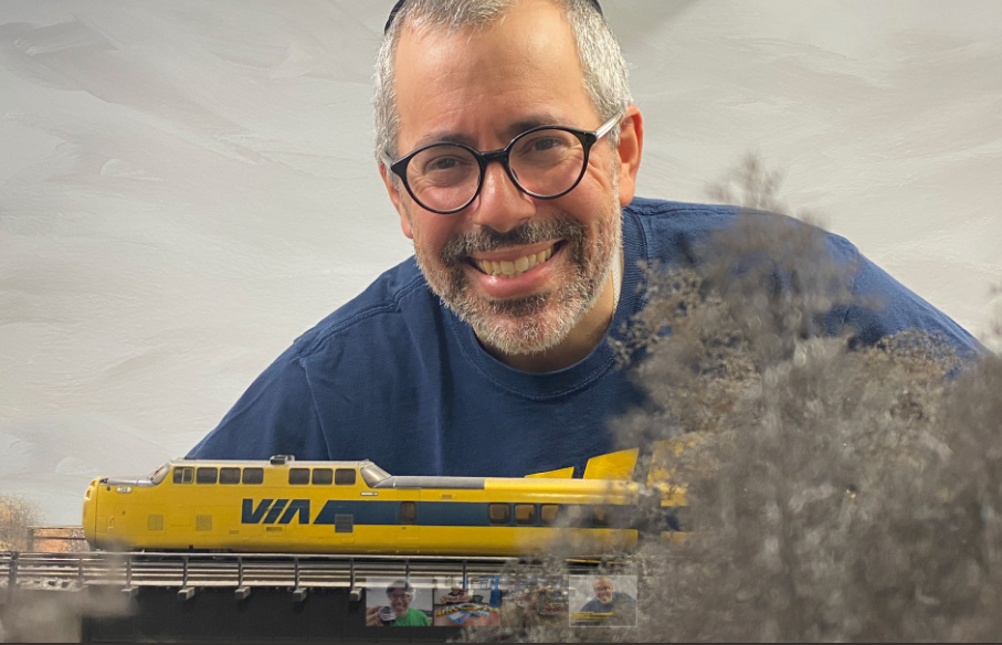 Thornhill man's model train hobby is big business 20 years later ...