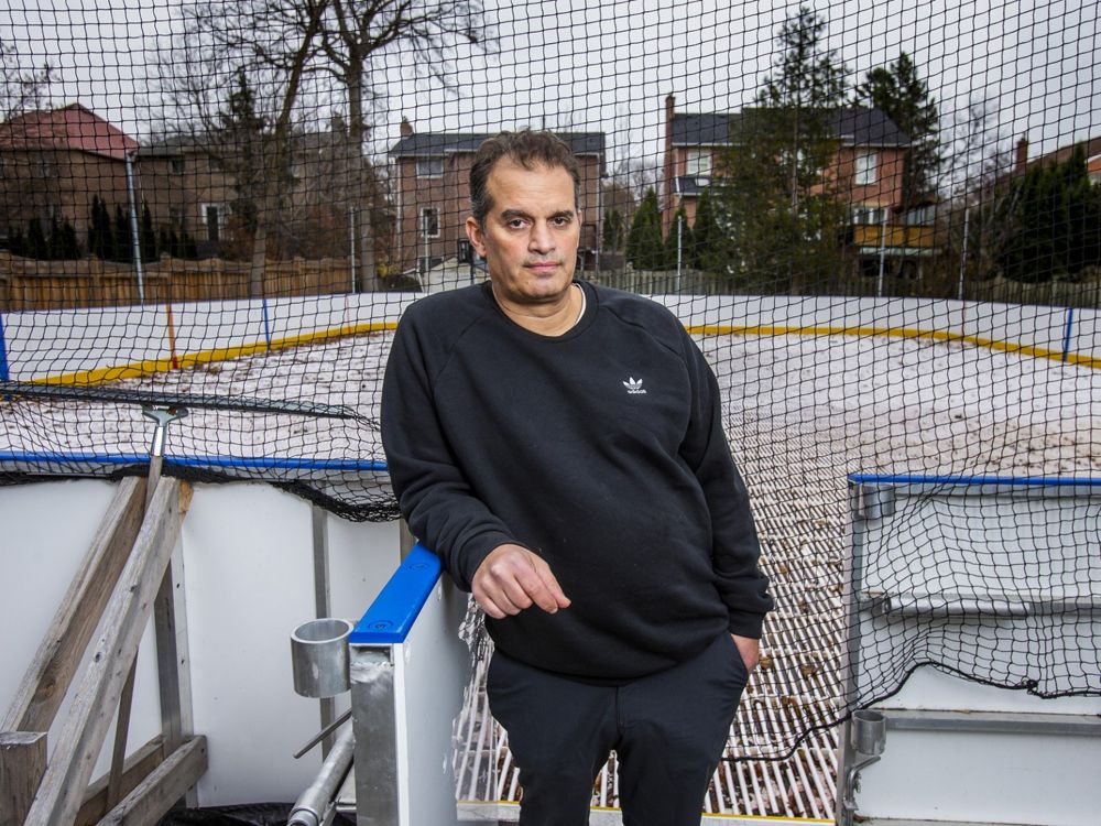 Battles lines drawn over backyard hockey rink in Markham | Toronto Sun