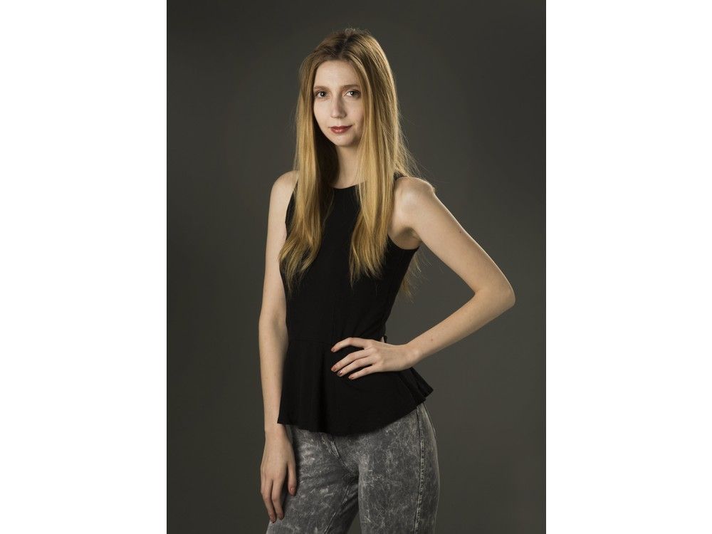 SUNshine Girl Laura | Toronto Sun