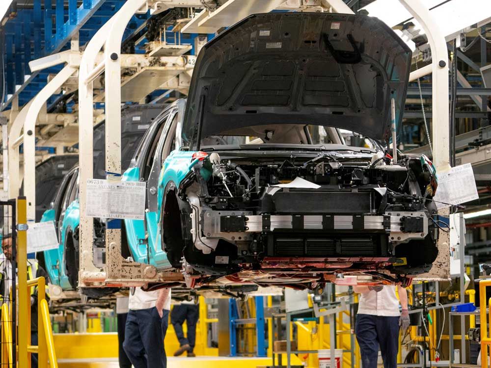 Car prices face $3,000 increase as tariffs hit auto sector | Toronto Sun