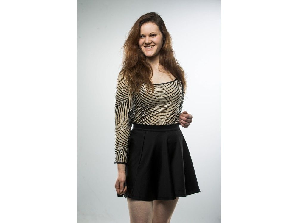 SUNshine Girl Laura | Toronto Sun