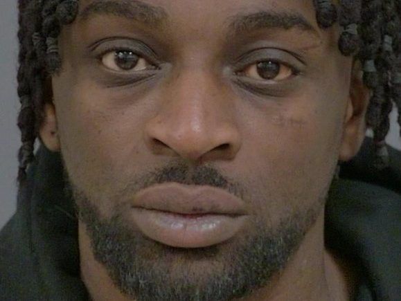 Man previously charged with sex trafficking cuffed again | Toronto Sun