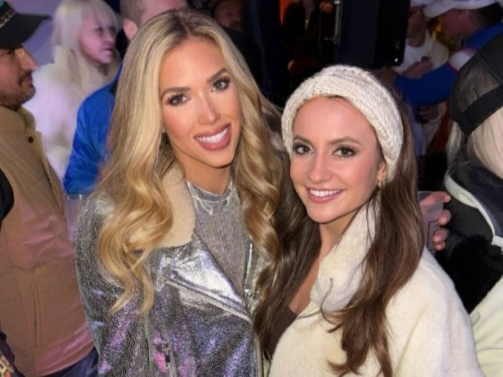 Bill Belichick's girlfriend trades message with Gracie Hunt | Toronto Sun