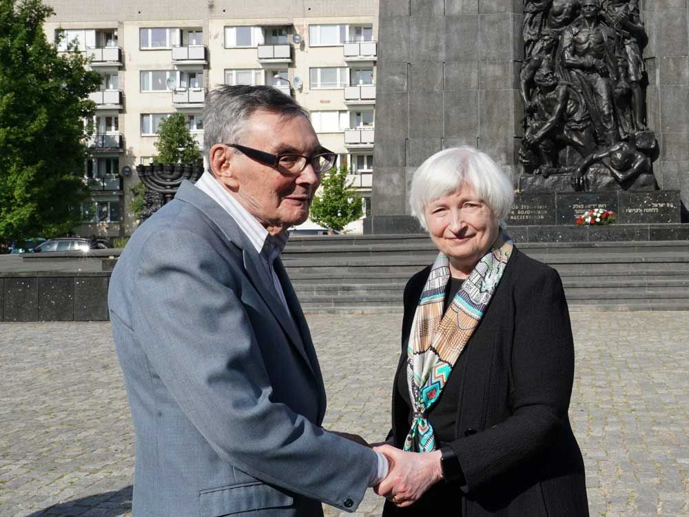 Marian Turski, Holocaust survivor, dies at 98 | Toronto Sun