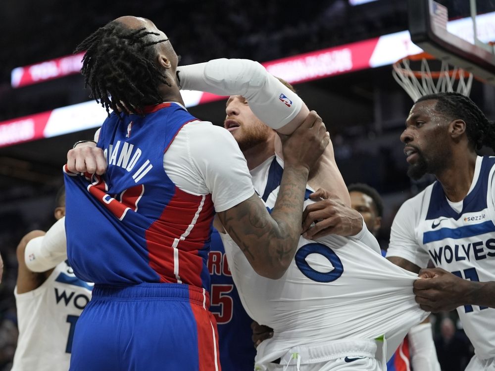 Players, coaches ejected after brawl at Pistons-Timberwolves | Toronto Sun