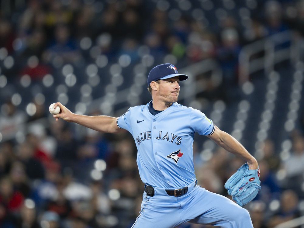 Jays' Chris Bassitt and wife triple down on Toronto charity | Toronto Sun