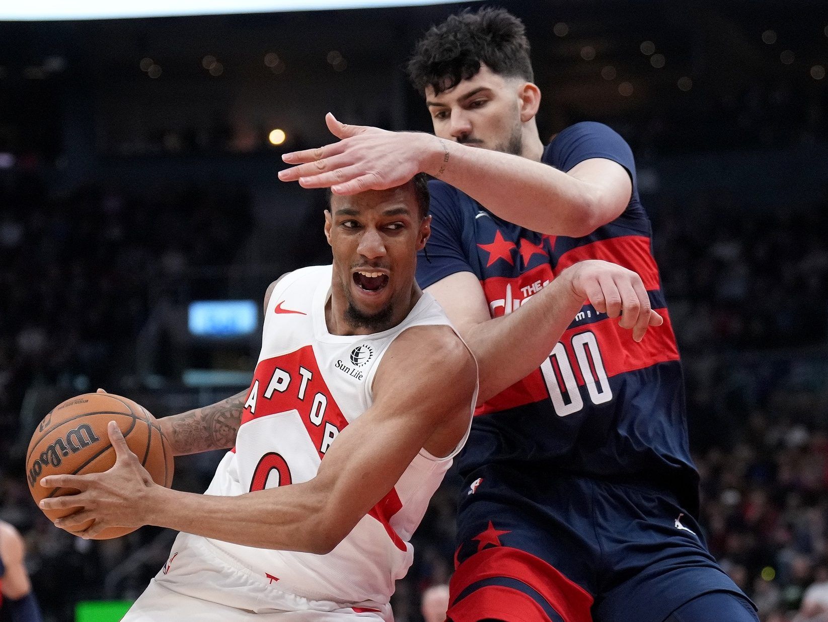 Canadian Lawson stars, Raptors set franchise record in win over Wizards | Toronto Sun