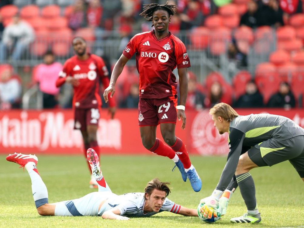 Fire rally to hand Toronto FC loss in home opener | Toronto Sun