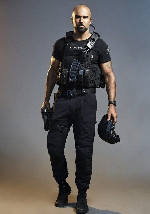 'S.W.A.T.' stars react to being cut out of Shemar Moore's spinoff ...