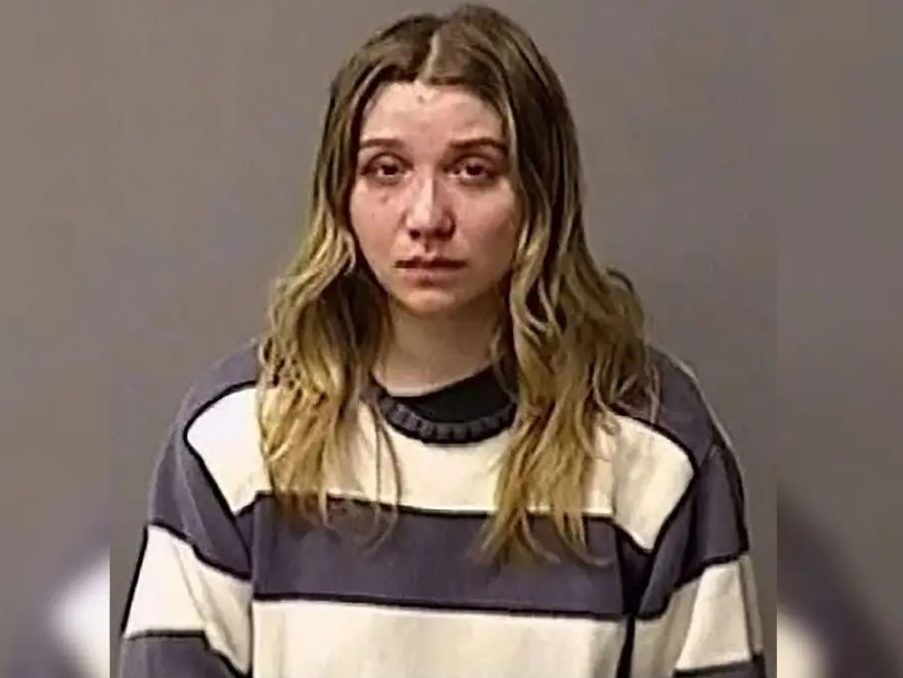 Drunk mom crashed into canal, left car while toddler drowned | Toronto Sun