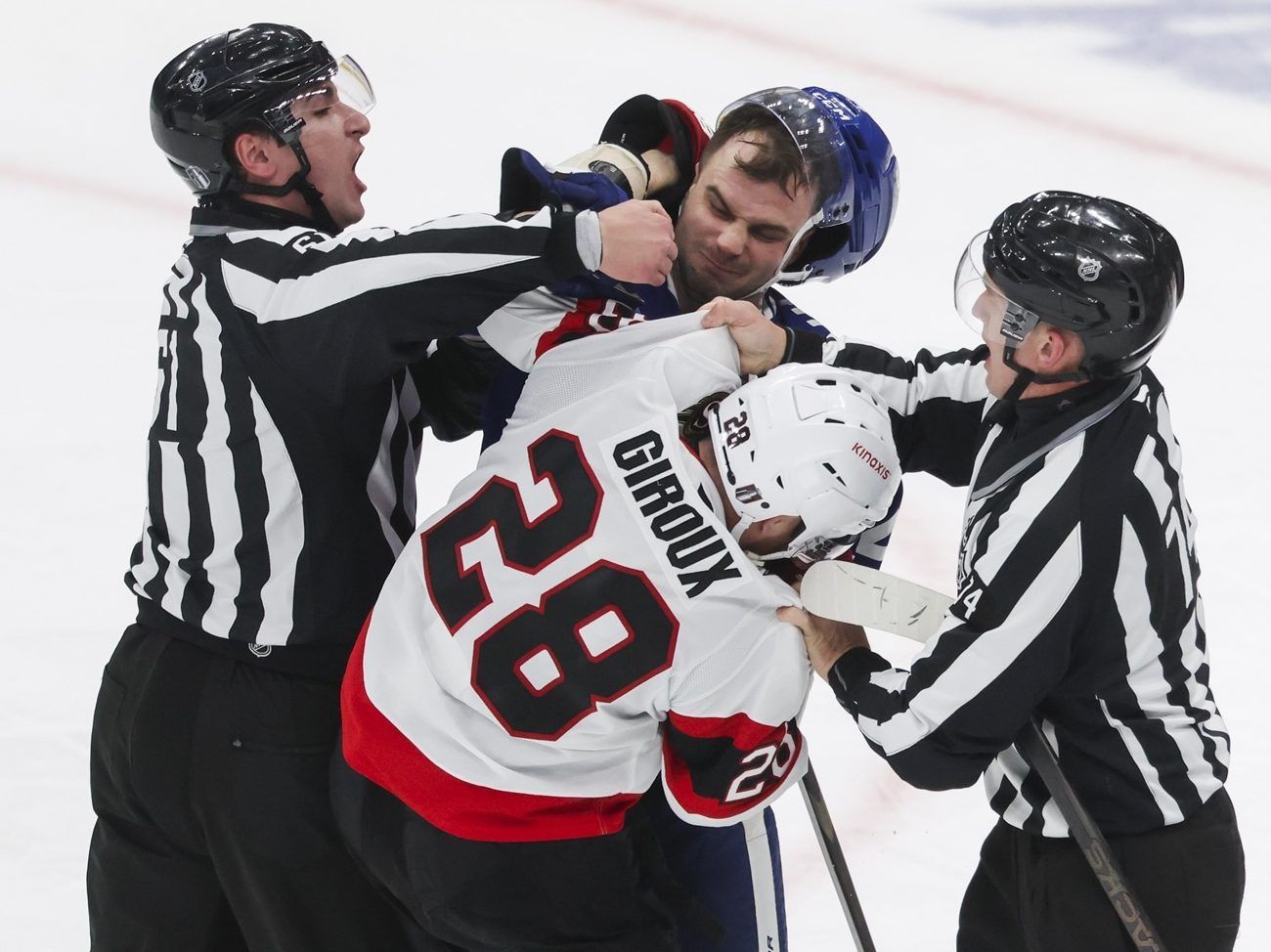 Laughton's contributions make him popular with Maple Leafs | Toronto Sun