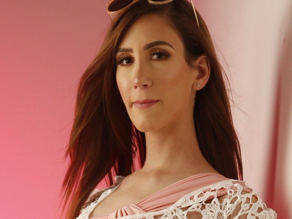 SUNshine Girl Lucy | Toronto Sun