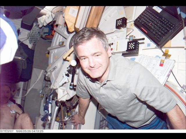 Tributes pour in for Marc Garneau, former MP, astronaut, after death ...