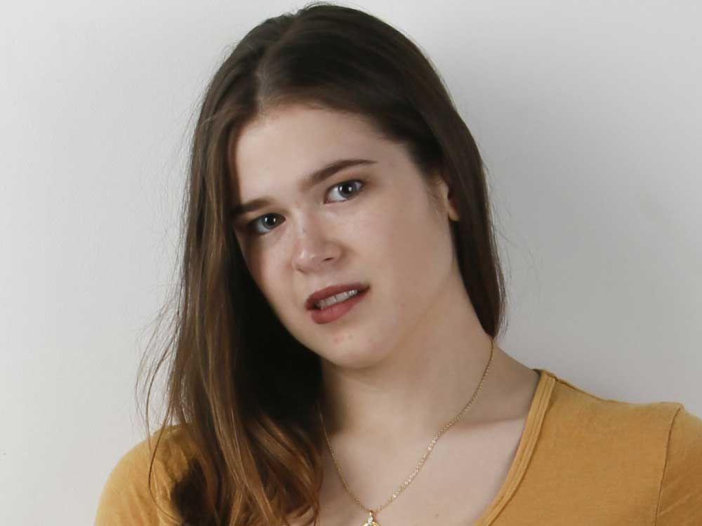 SUNshine Girl Chelsea | Toronto Sun