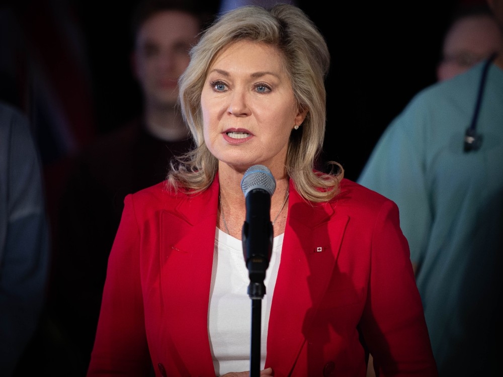 UMVA - ONTARIO LIBERALS IN CHAOS: Crombie BOMBSHELL Resigns!