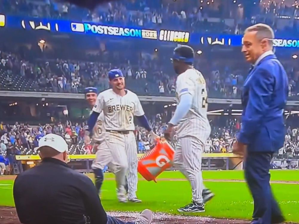 MLB reporter goes viral after ‘ugly’ incident with cameraman | Toronto Sun