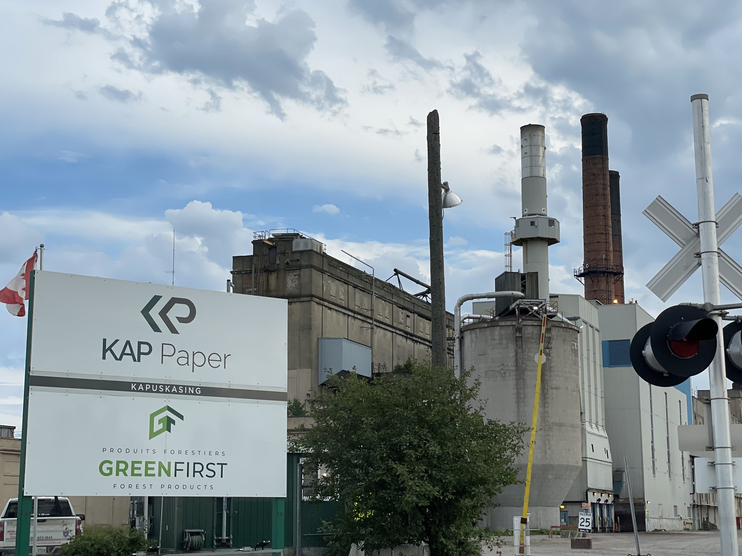 Feds to ’keep working’ with paper mill to resume operations | Toronto Sun