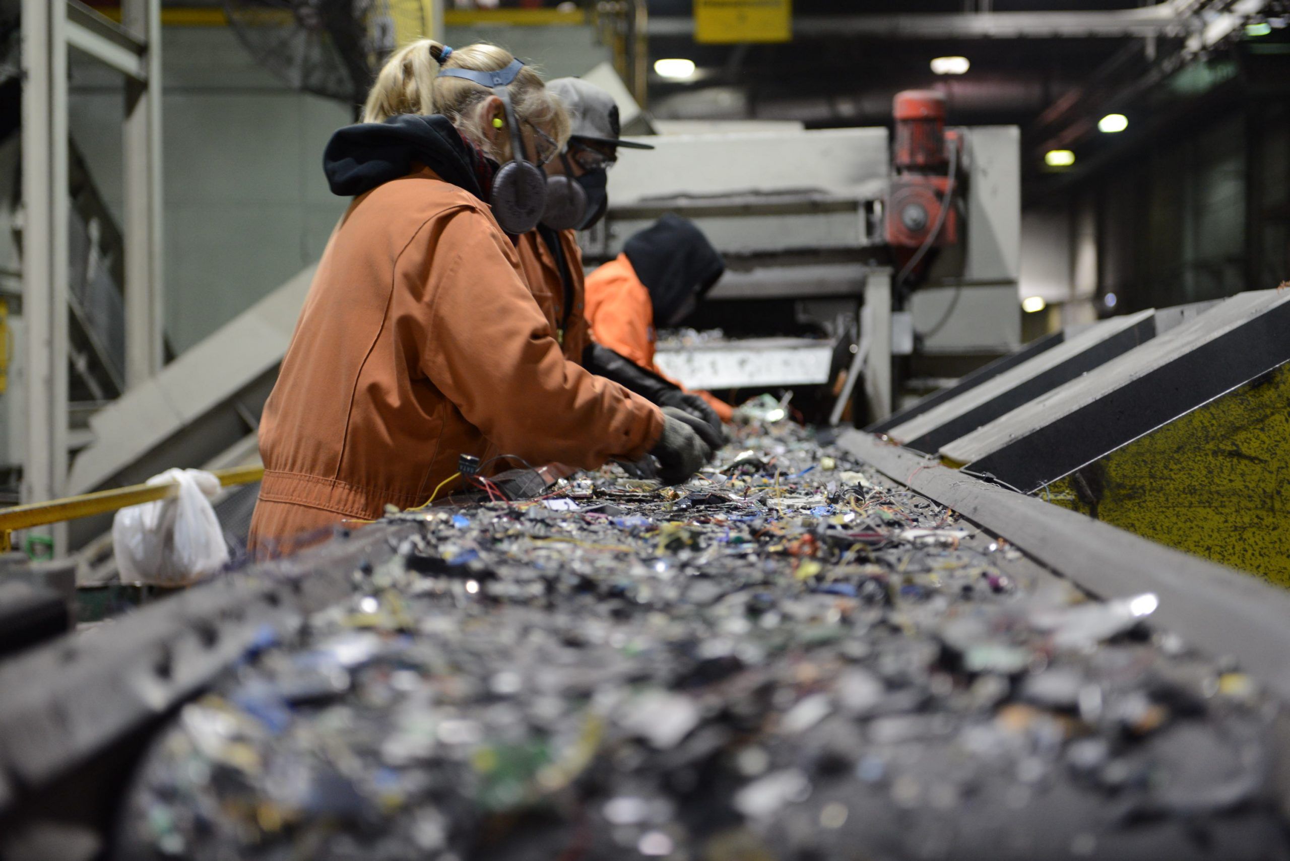 SALTZMAN: How to properly recycle your aging tech | Toronto Sun