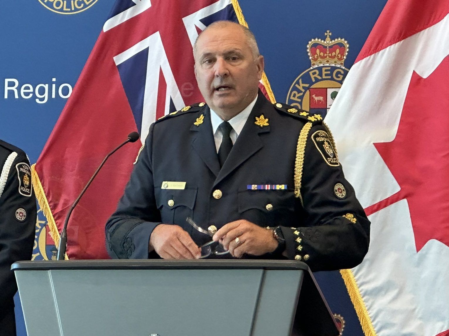 Top cop wants public to 'comply' with thugs during home invasions ...