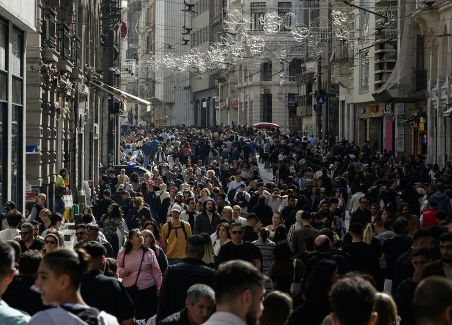 Gay Turkey singer faces criminal probe for 'obscene' song | Toronto Sun