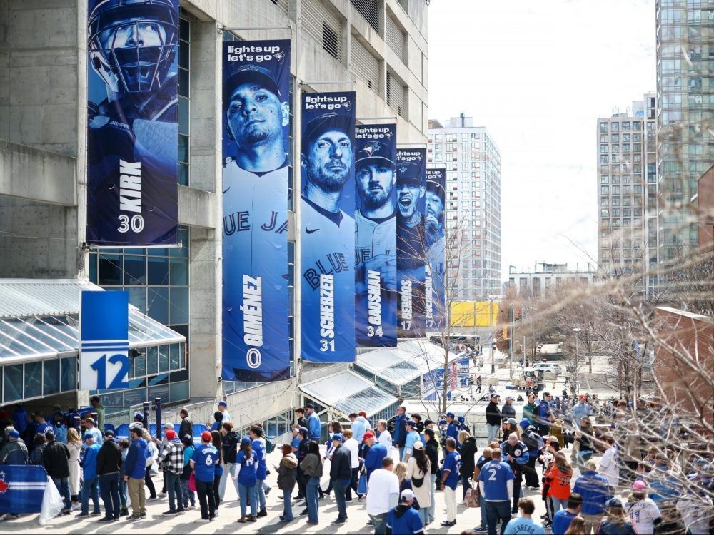 Rogers plans ticket giveaway on home Blue Jays playoff dates | Toronto Sun