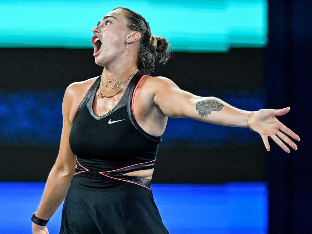 Aryna Sabalenka nearly hits ballboy after tossing racket | Toronto Sun