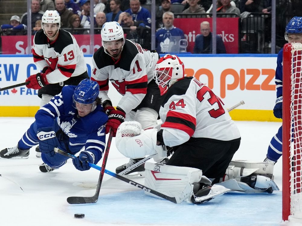 Maple Leafs showing few signs of ironing out early wrinkles | Toronto Sun