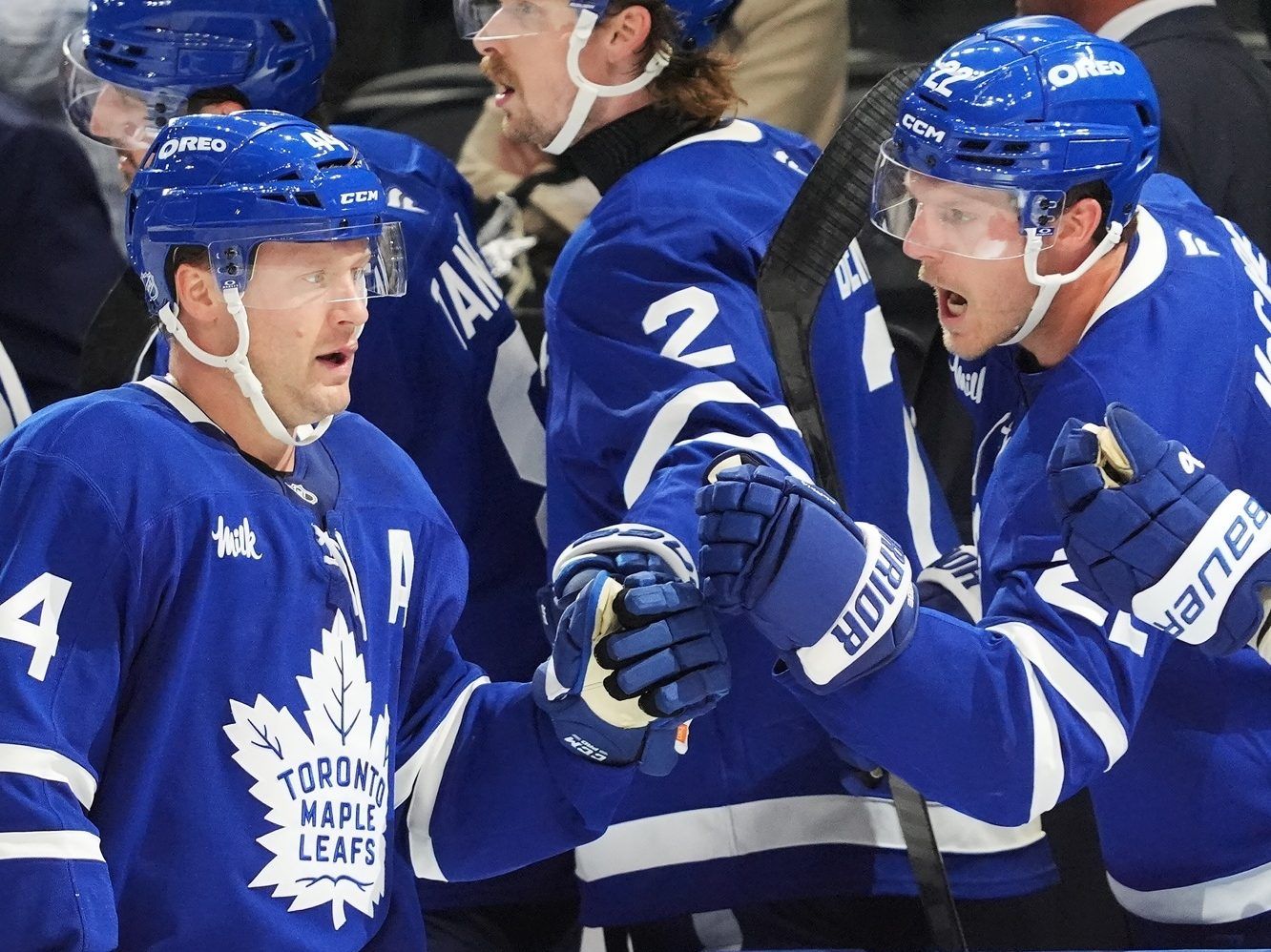 Rielly scores winner as Maple Leafs open NHL season with win | Toronto Sun