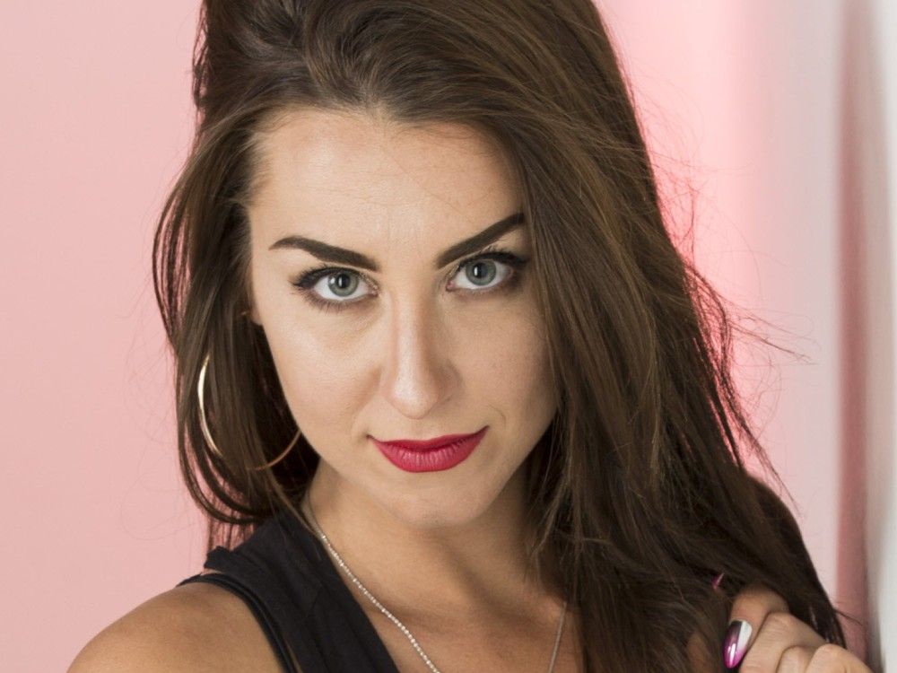 SUNshine Girl Maggie | Toronto Sun