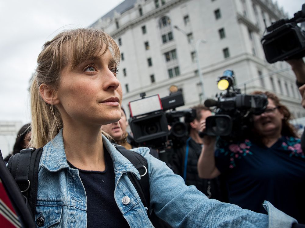 SEX CULT CONFIDENTIAL: Allison Mack is spilling the tea! | Toronto Sun