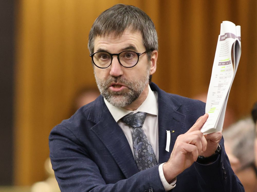 Steven Guilbeault is gone as cabinet minister | Toronto Sun