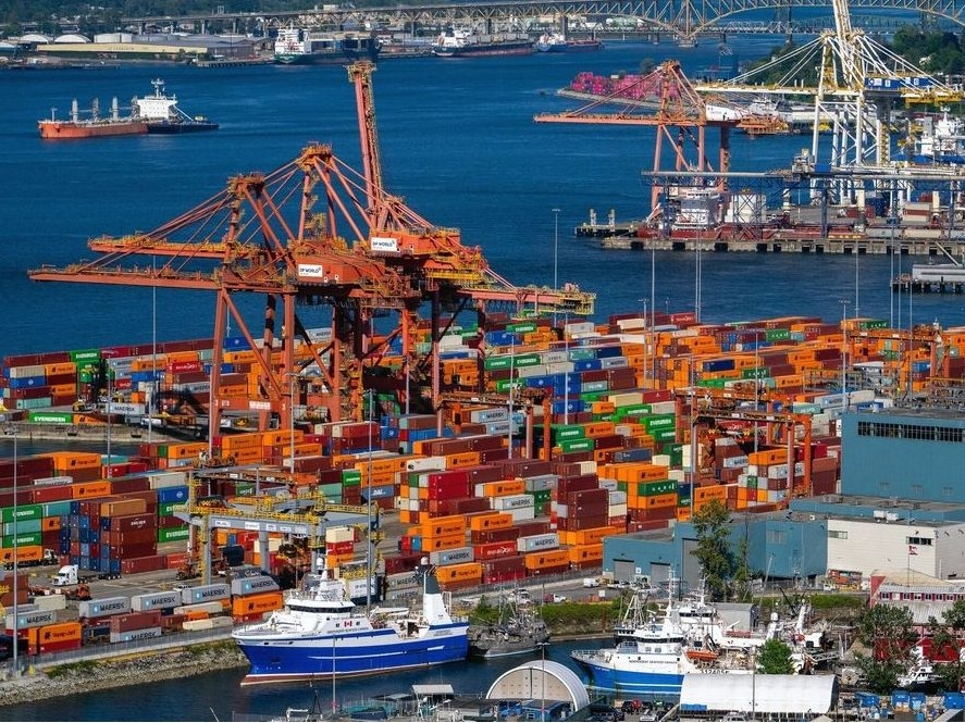 UMVA - CANADA'S ECONOMY ROARS BACK: Recession Fears CRUSHED!