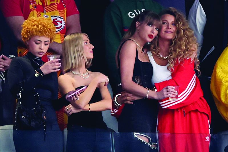 Blake Lively allegedly calls Baldoni 'clown' in text with Taylor Swift ...