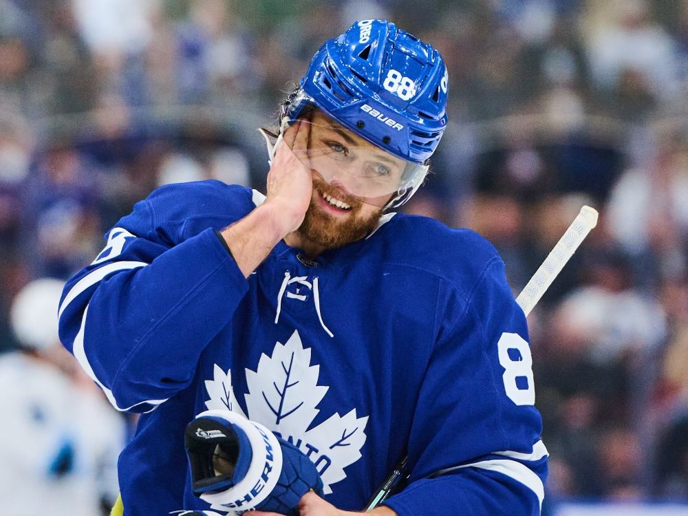 Leafs' William Nylander reveals reason for middle-finger | Toronto Sun