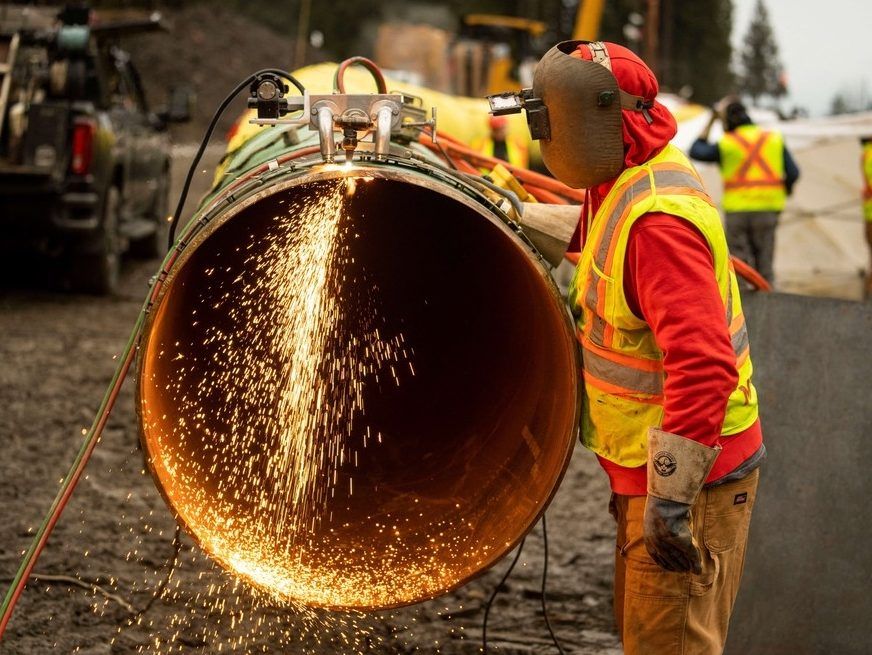 EDITORIAL: New pipelines will promote national unity | Toronto Sun
