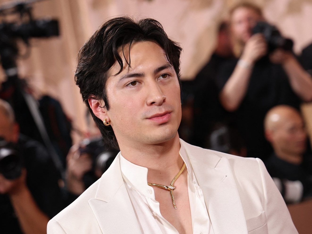 Heated Rivalry stars make splash at Golden Globes | Toronto Sun