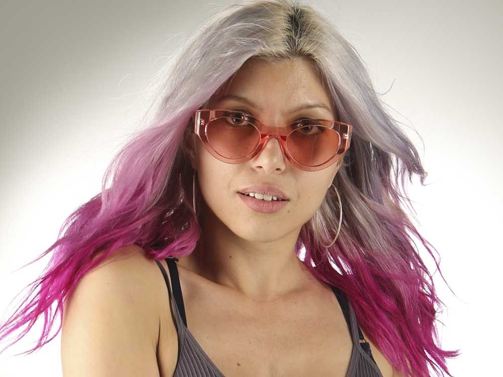 SUNshine Girl Minna | Toronto Sun