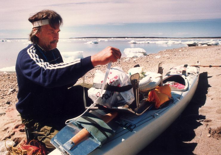 Adventurer Starkell loses battle with cancer | Winnipeg Sun